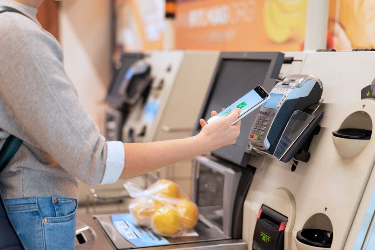 POS vs terminals: Which is the best option?